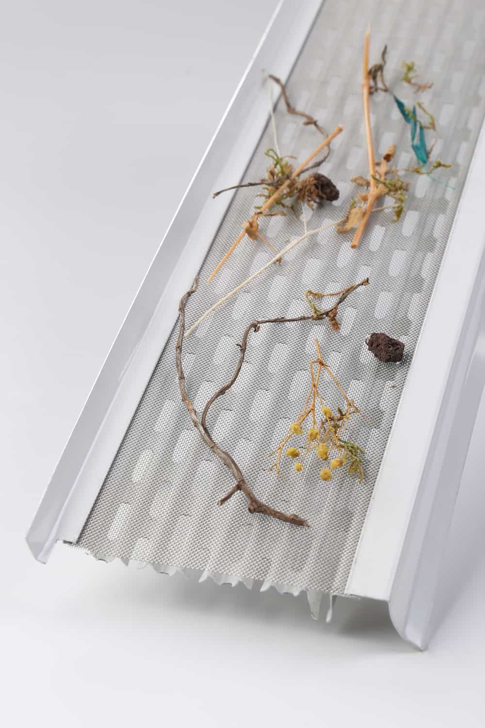 5’’ Leaf4Go Micromesh Gutter Guards – White | Leaf 4 Go