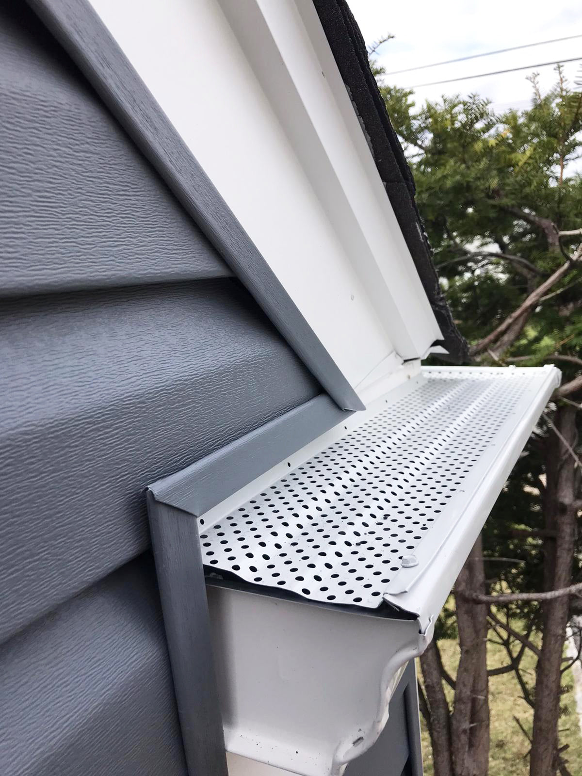 6'' LEAF4GO Gutter Guards | Leaf 4 Go